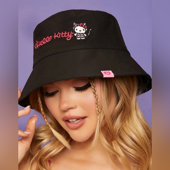 Hello Kitty | Accessories | Hello Kitty Bucket Hat | Poshmark